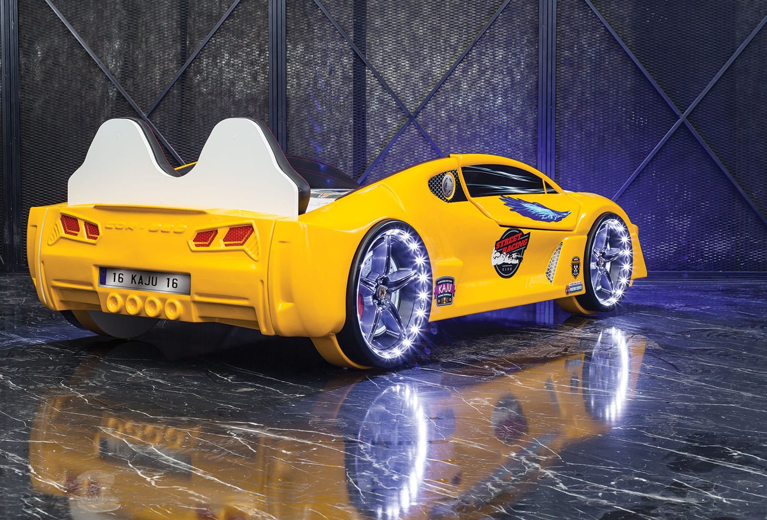 CHILDRENS LAMBORGHINI STYLE SINGLE CAR BED WITH MATTRESS 2 COLOURS TO ...